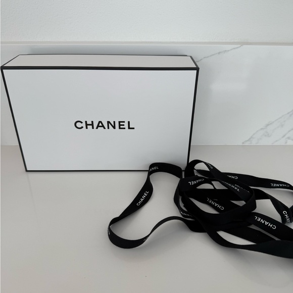 CHANEL | Accessories | Chanel Beauty White Gift Box With Ribbon | Poshmark